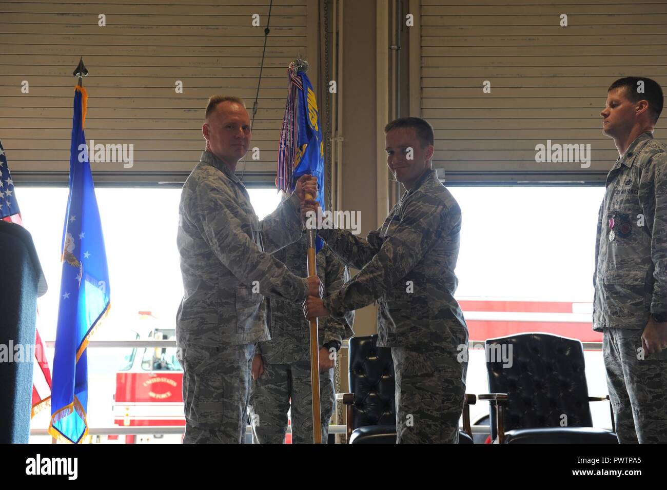 Le lieutenant-colonel Mathhew Schroeder prend le commandement du 1er ...