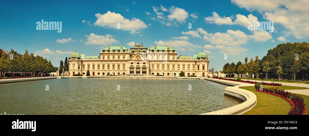 Palais royal de vienne Banque de photographies et d’images à haute ...
