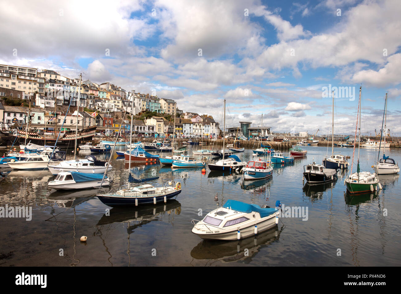 Brixham ville devon Banque de photographies et d’images à haute ...