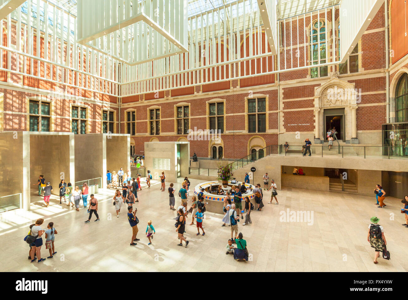 Amsterdam rijksmuseum interior Banque de photographies et d’images à ...
