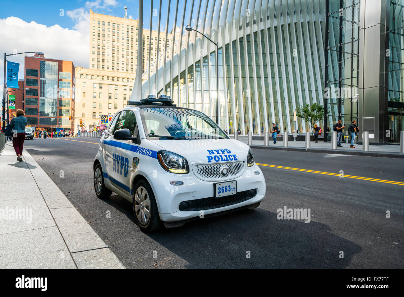Smart fortwo nypd Banque de photographies et d’images à haute ...