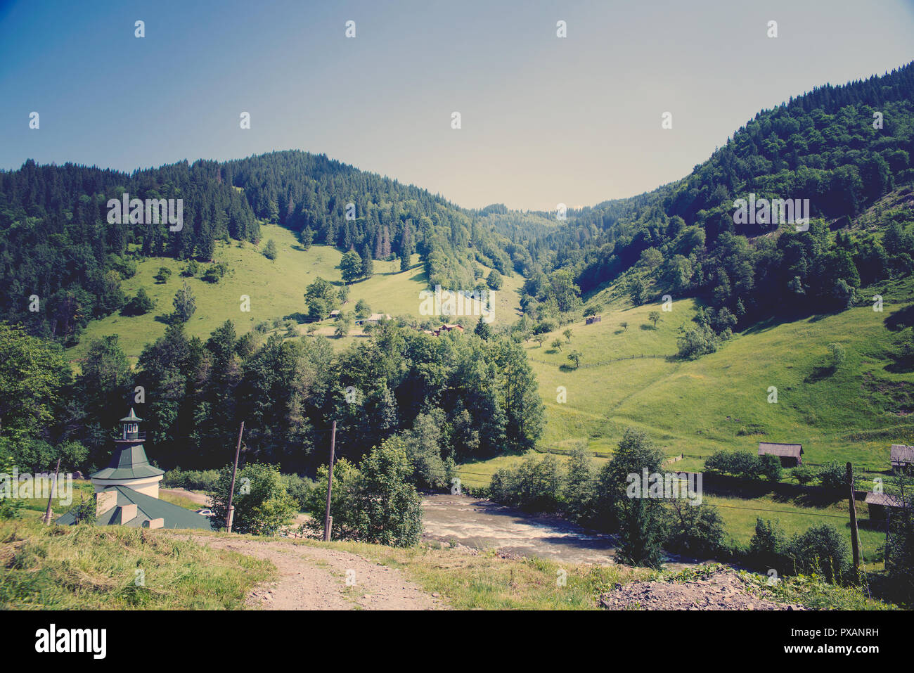 Paysages des carpates Banque de photographies et d’images à haute ...