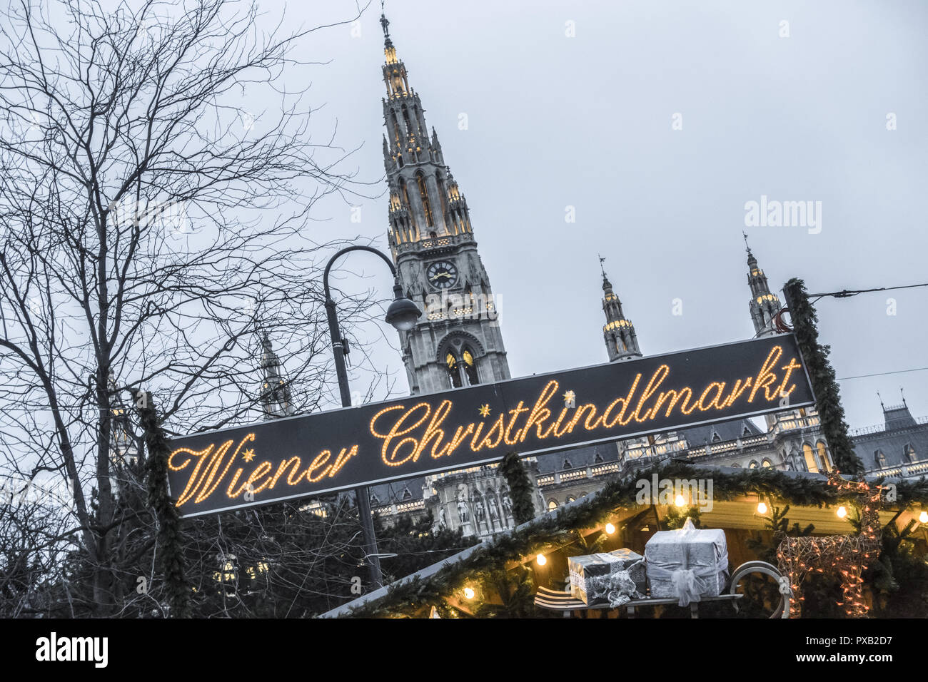 L'hôtel de ville, Wiener Christkindlmarkt, Marché de Noël à Vienne ...