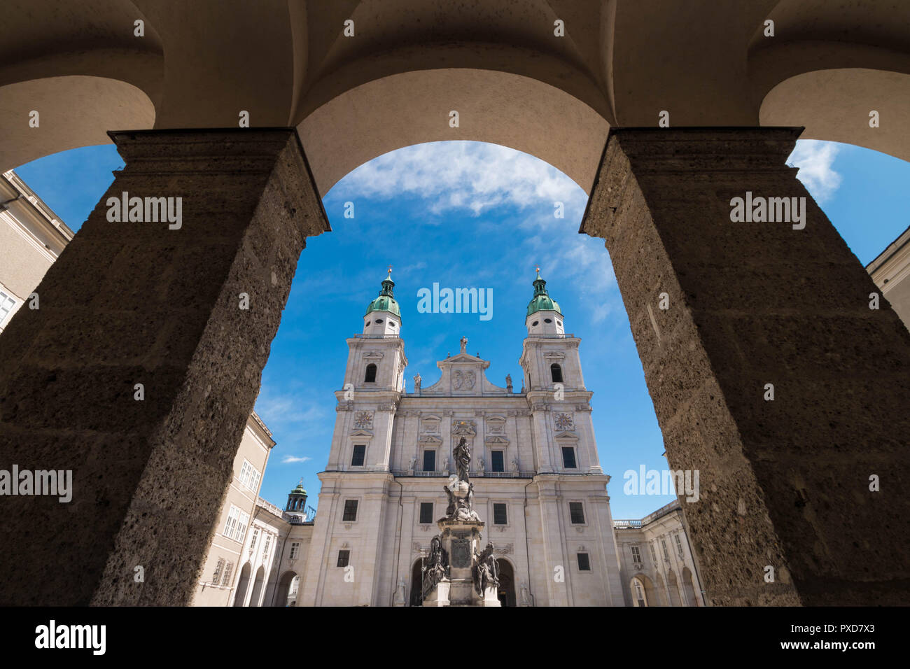 Colonne Mariale Baroque Banque d'image et photos - Alamy