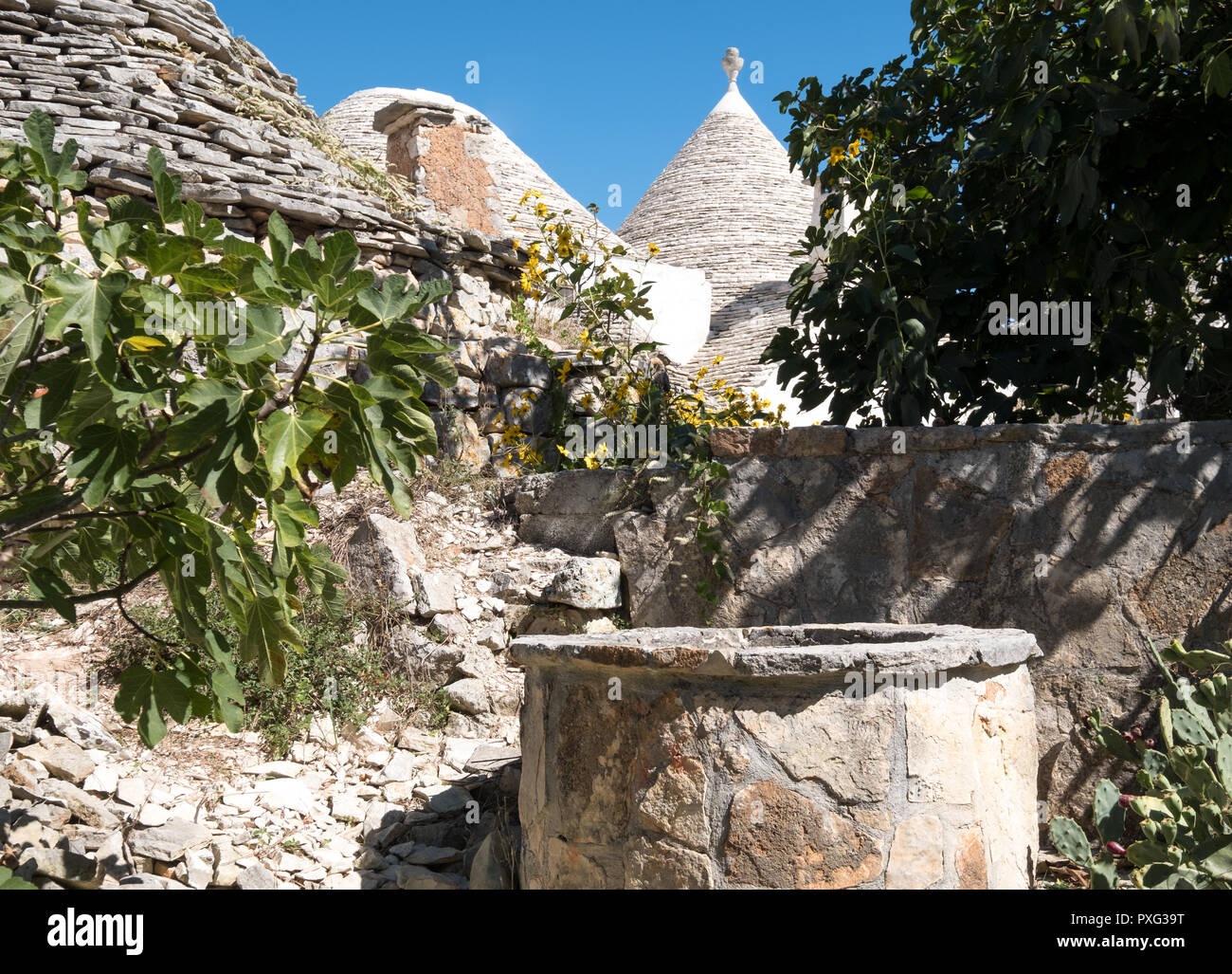 Trulli au premier plan Banque de photographies et d’images à haute ...