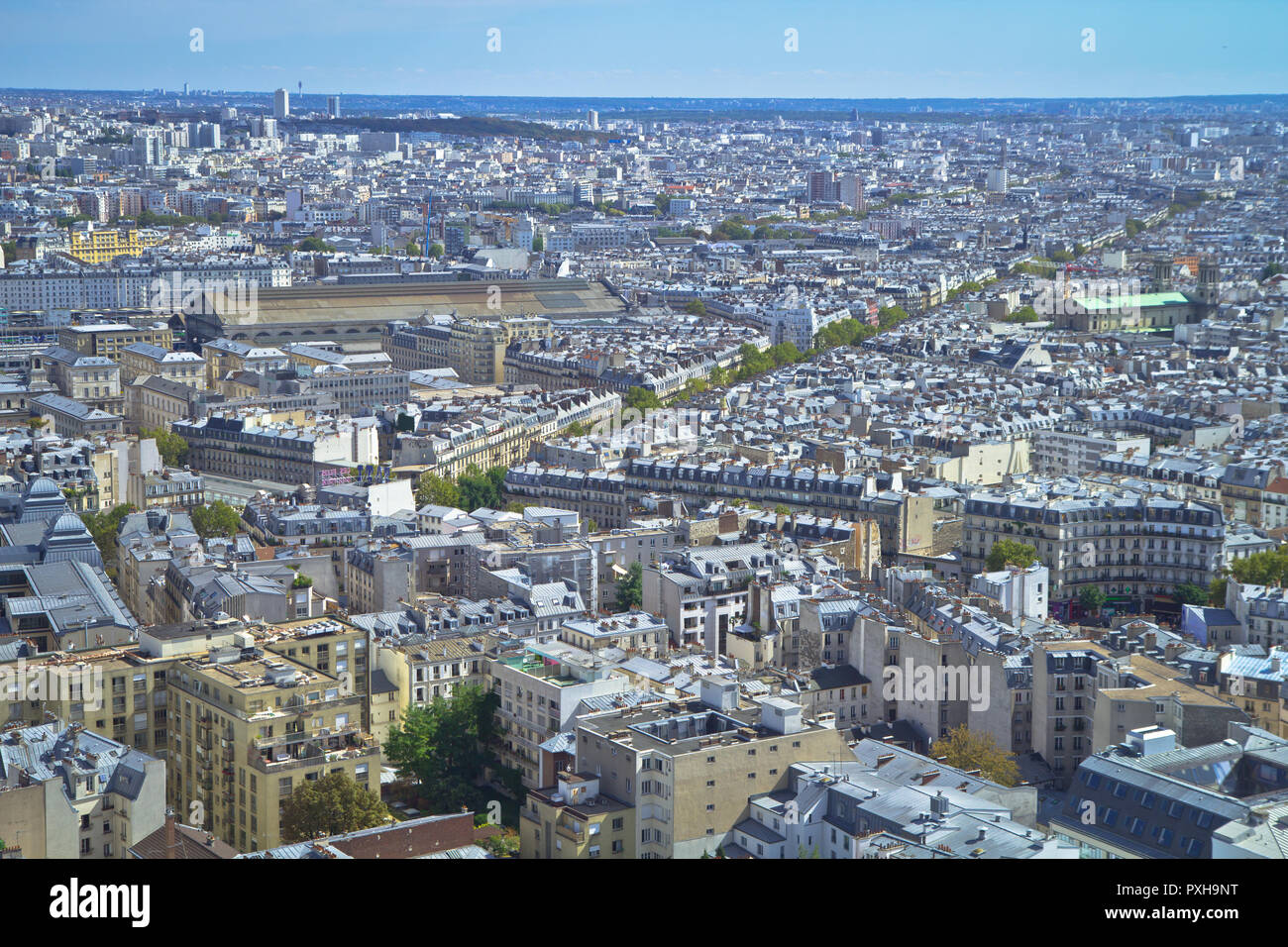 Rues de paris france Banque de photographies et d’images à haute ...