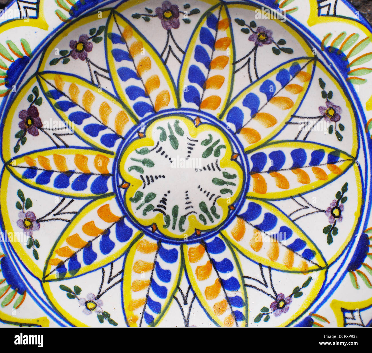 Détail de la traditionnelle tuiles de façade de maison ancienne ...