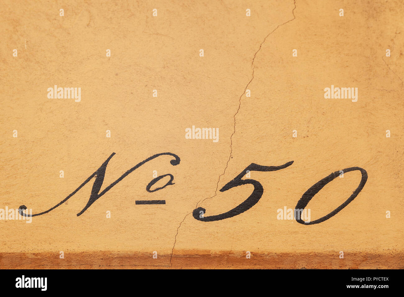 Cursive font Banque de photographies et d’images à haute résolution - Alamy