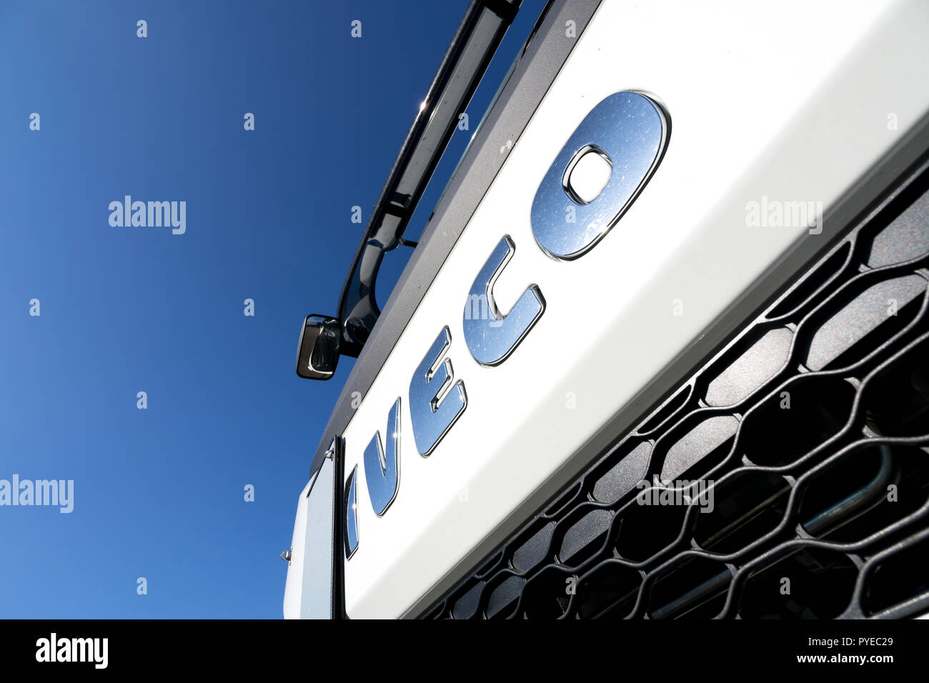 Iveco sign Banque de photographies et d’images à haute résolution - Alamy