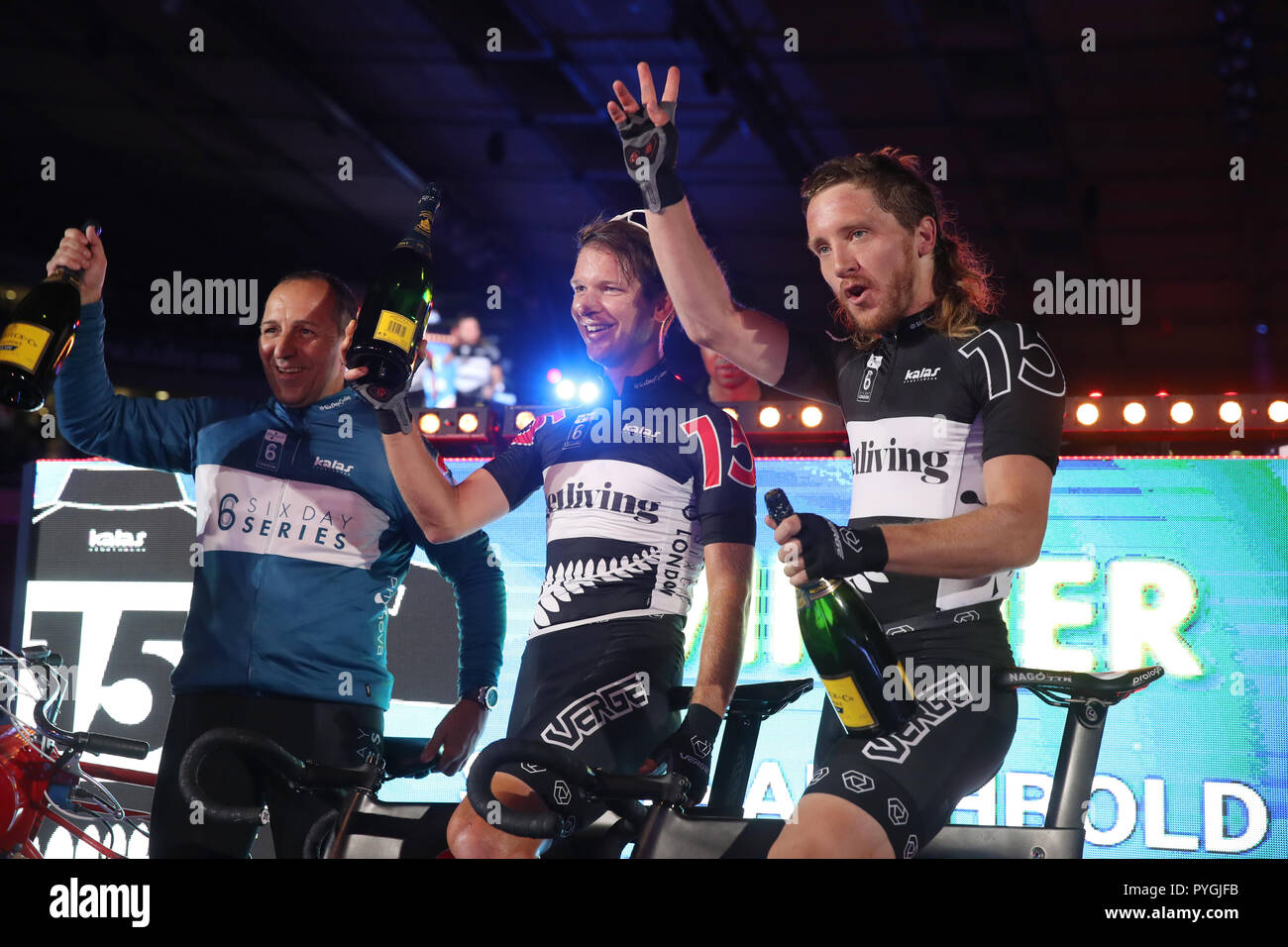 Aaron gate Banque de photographies et d’images à haute résolution - Alamy