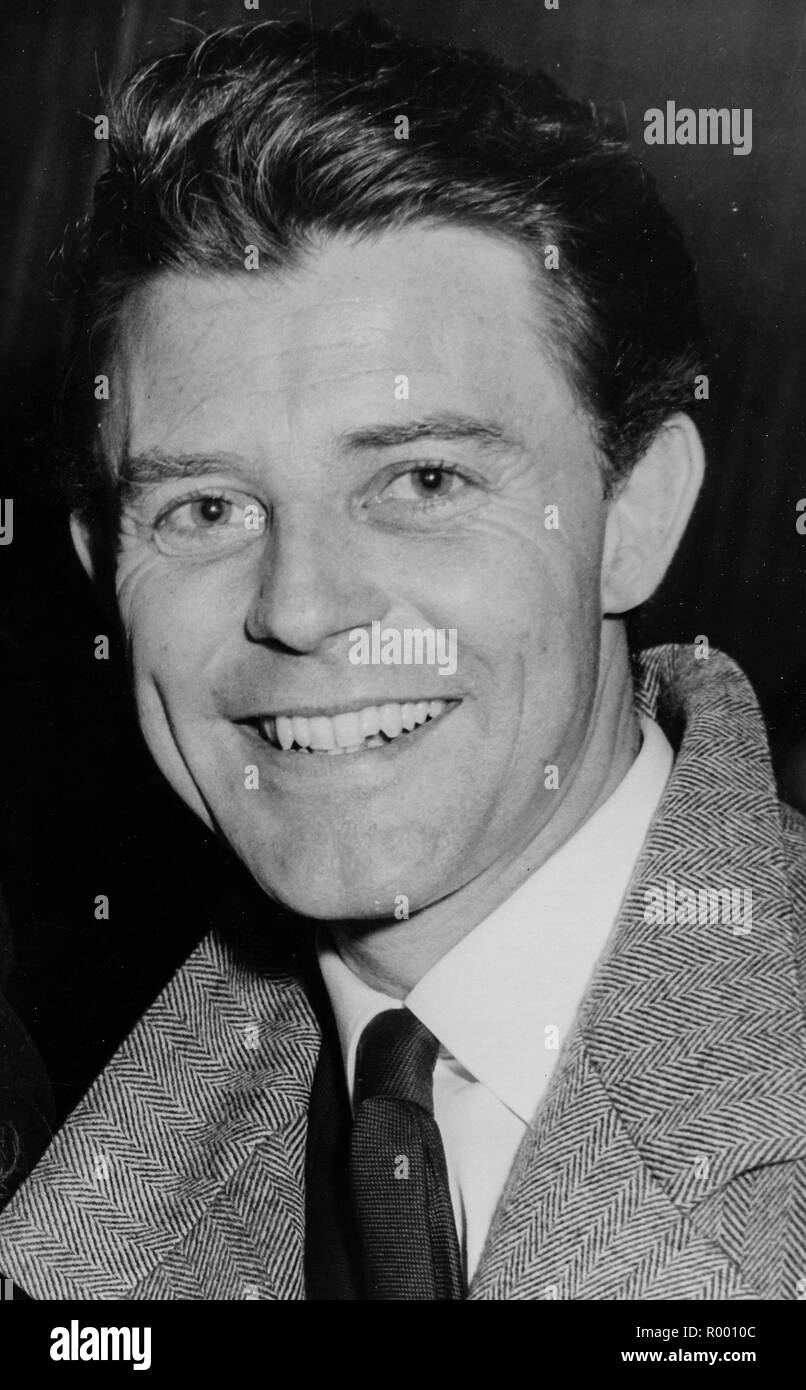 Gérard philipe acteur Banque de photographies et d’images à haute ...