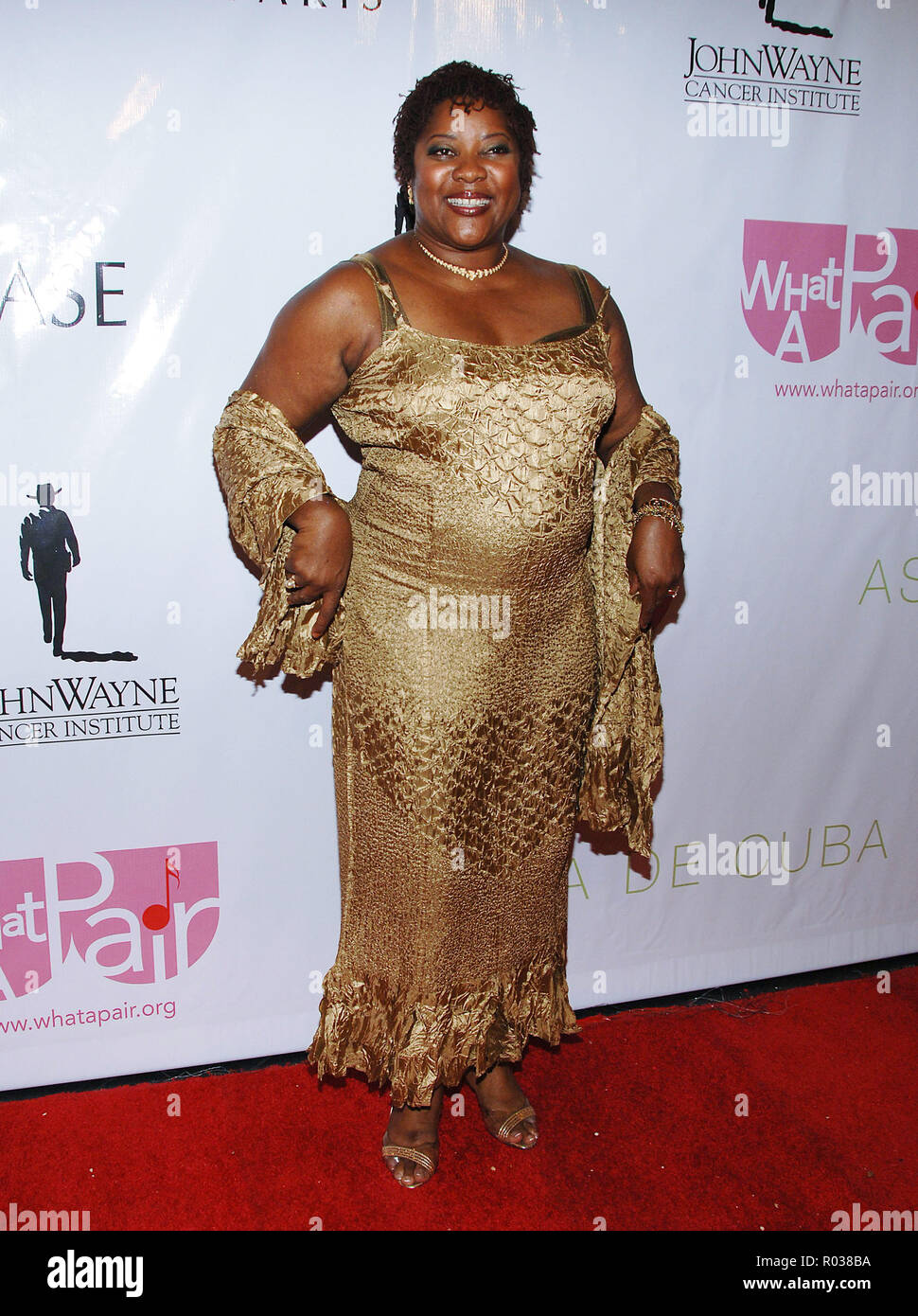 Loretta Devine arrivant à la quelle paire 4, Celebrity Concert au Wiltern Theatre de Los Angeles ...