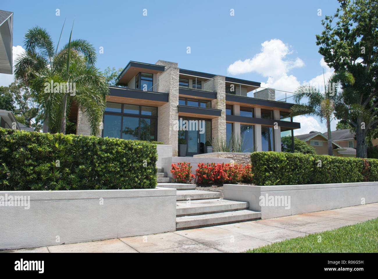 Maisons pour les riches Banque de photographies et d’images à haute ...