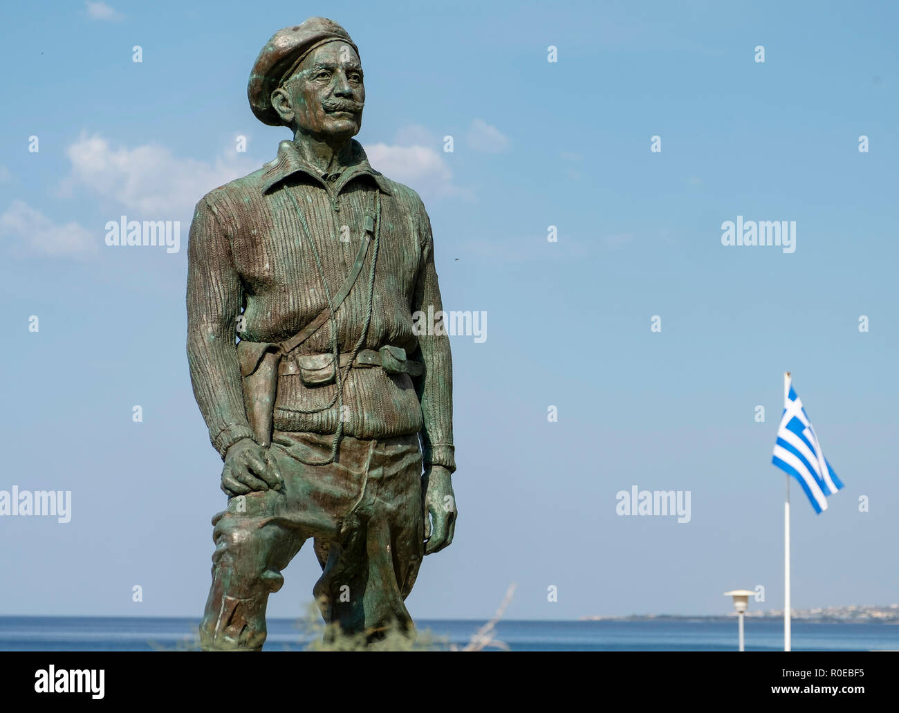 La statue du Général George Grivas-Dhigenis chef de la lutte de ...