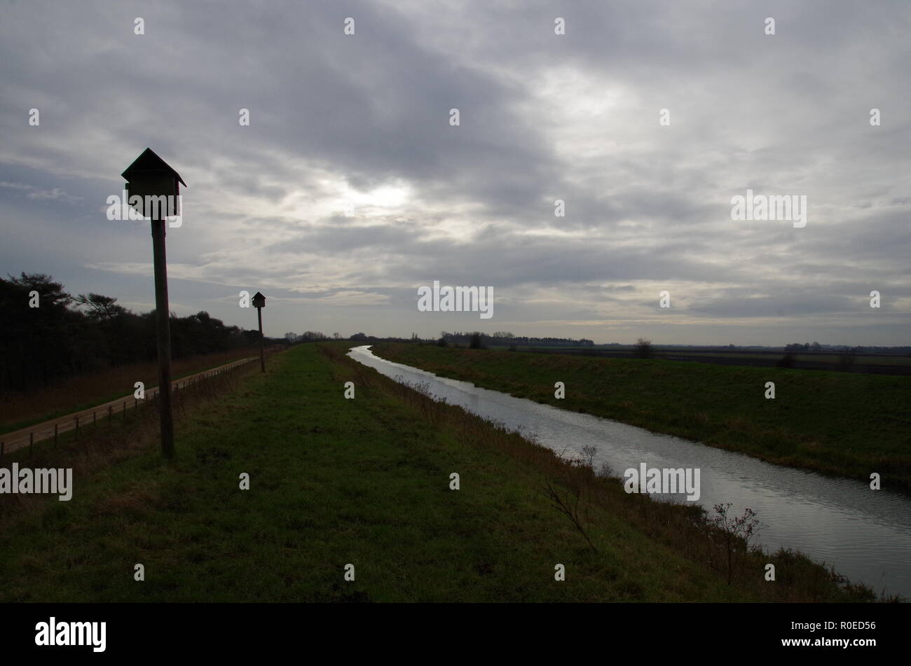 Digue de protection contre les inondations de la mer. Le Macmillan Way ...