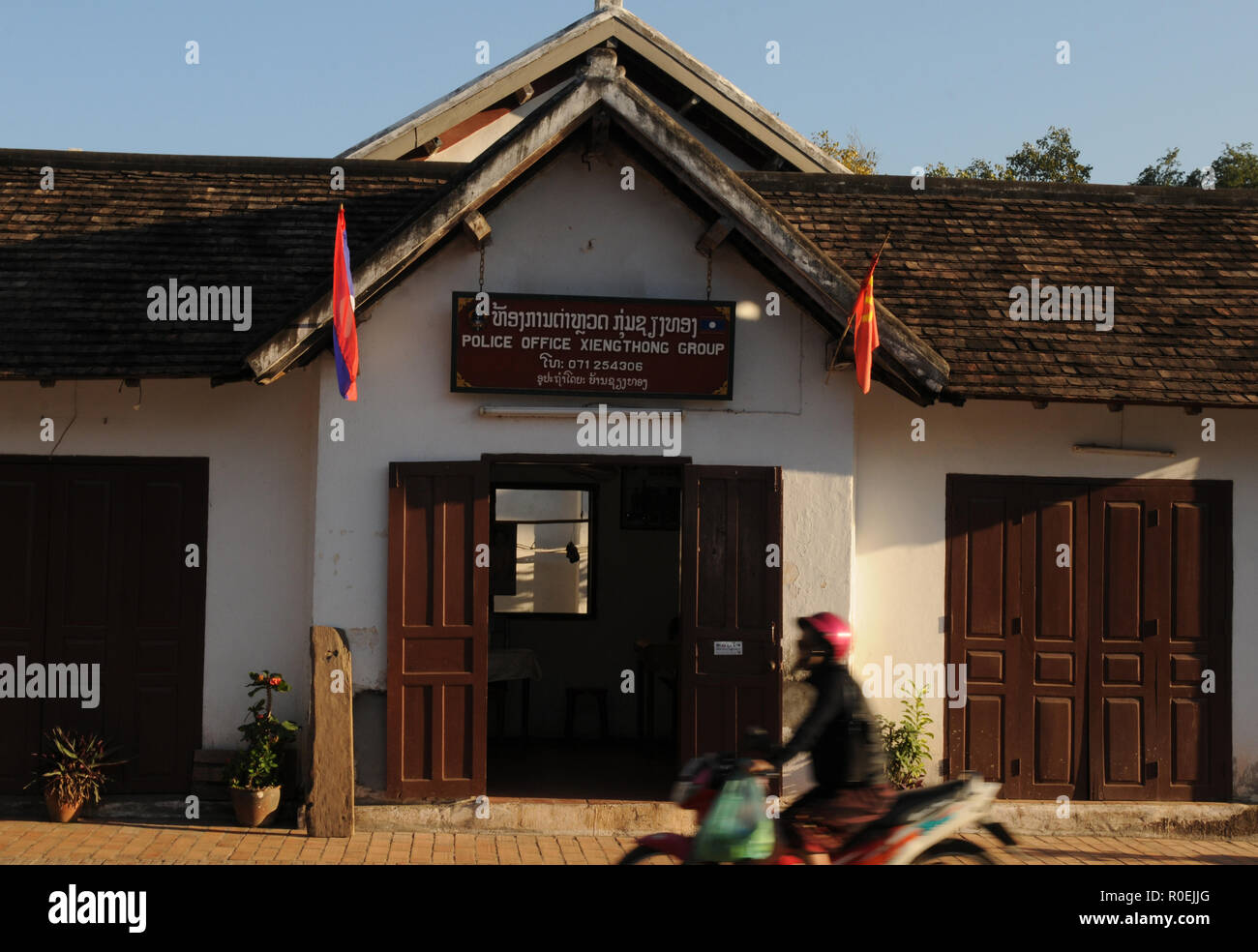 Laos police Banque de photographies et d’images à haute résolution - Alamy