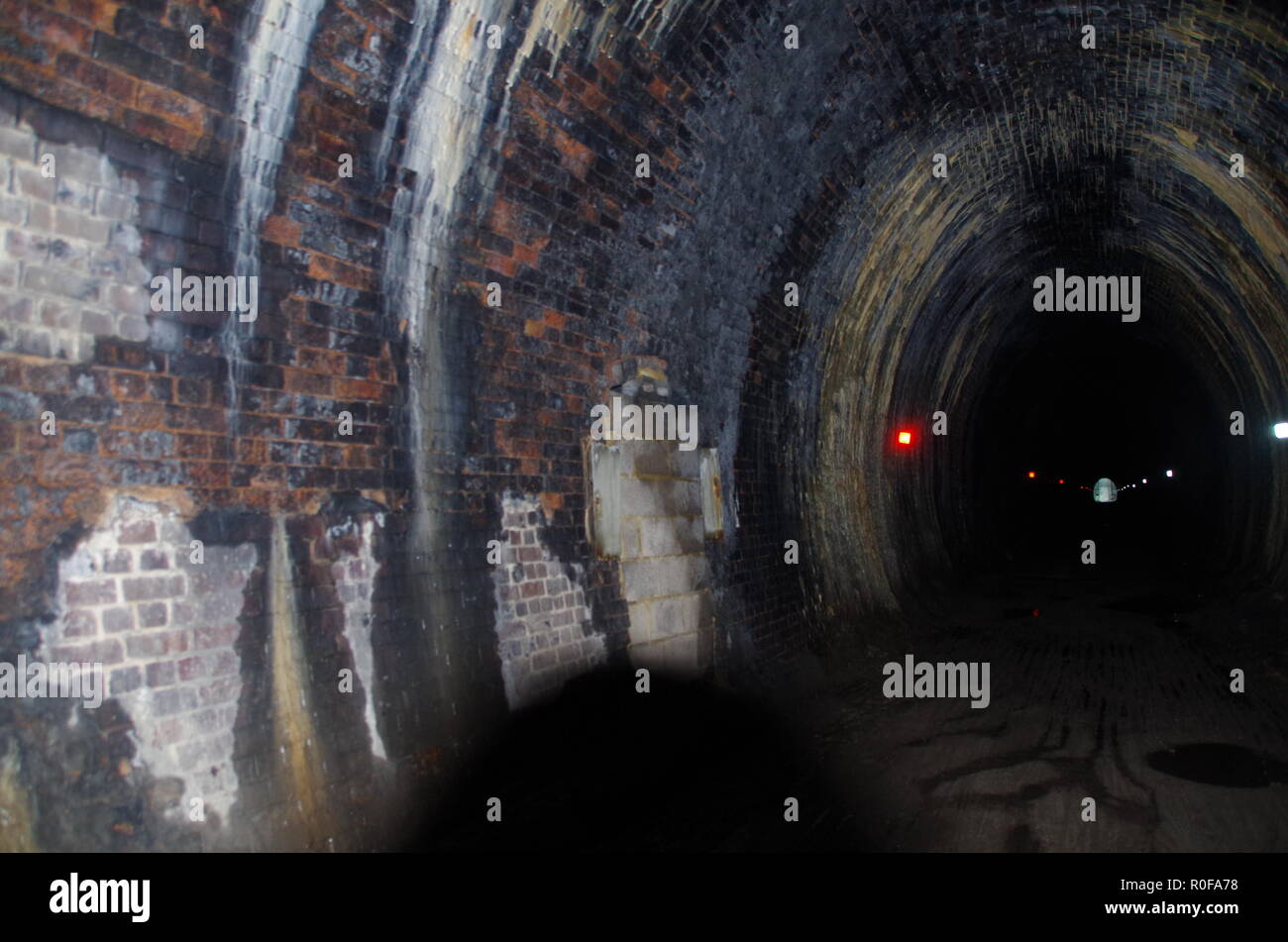 Oxendon Tunnel voie ferrée désaffectée tunnel. Le Macmillan Way. La ...