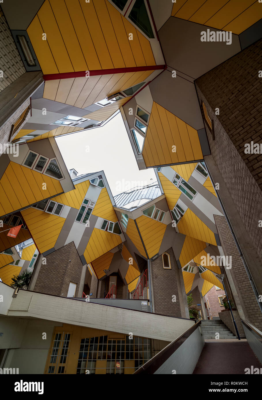 Piet Blom Architecture Banque d'image et photos - Alamy