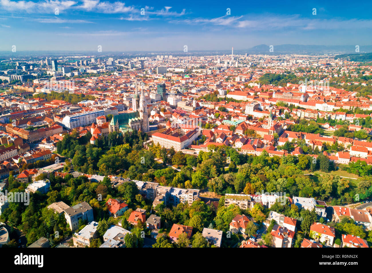 Centre-ville historique de Zagreb vue aérienne, capitale de la Croatie ...