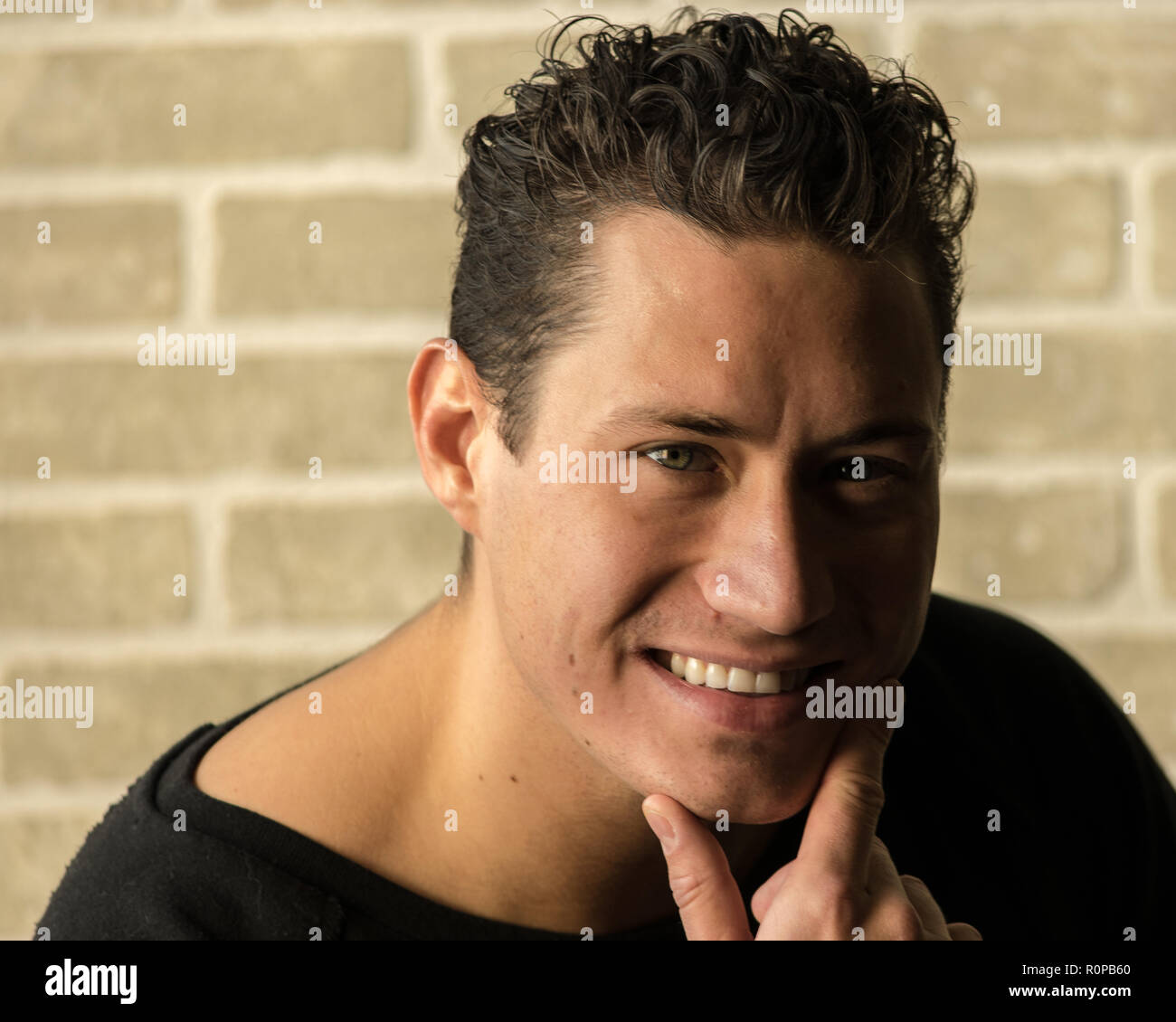 Male model Banque de photographies et d’images à haute résolution - Alamy