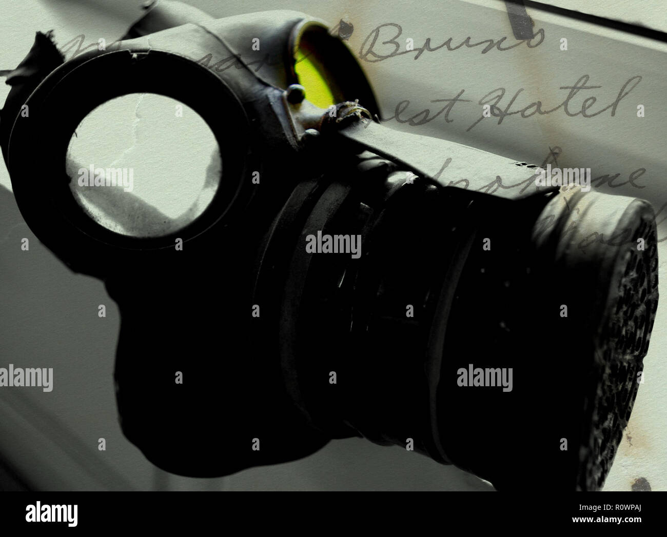 Masque à gaz de musée Banque de photographies et d’images à haute ...