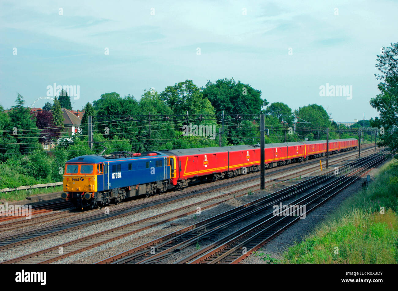 Class 87 locomotive Banque de photographies et d’images à haute ...
