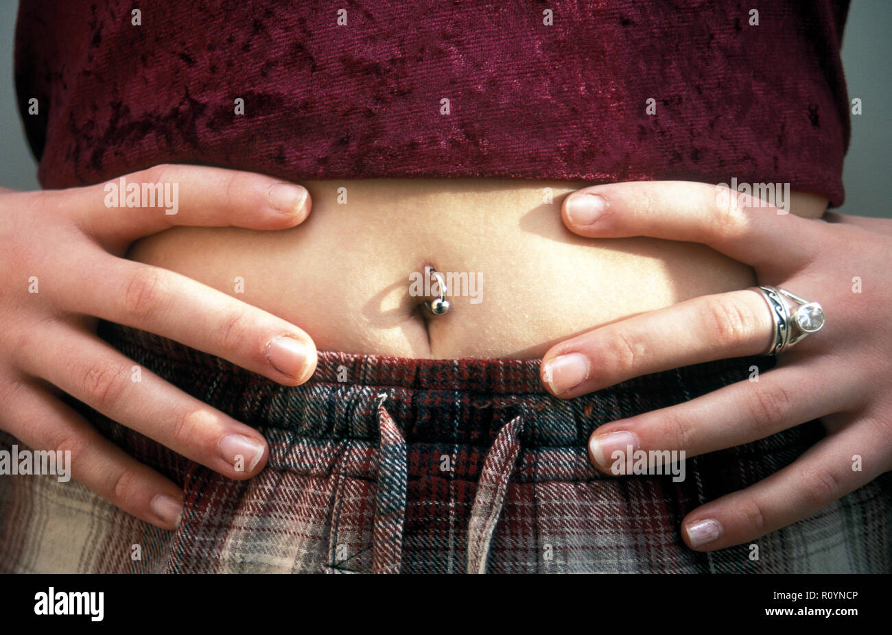 Nombril Jeune Fille Banque d'image et photos - Alamy