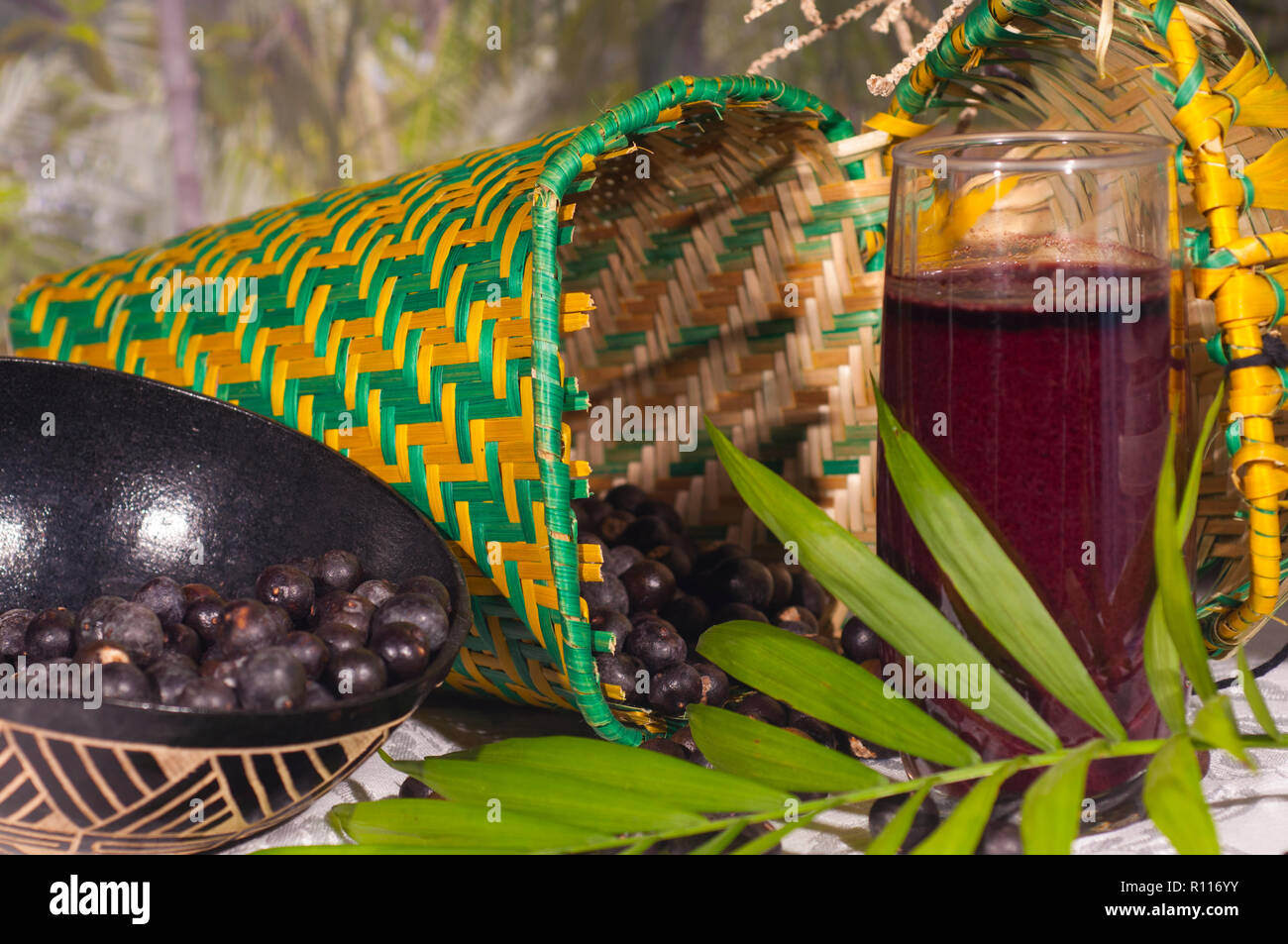 Acai juice Banque de photographies et d’images à haute résolution - Alamy