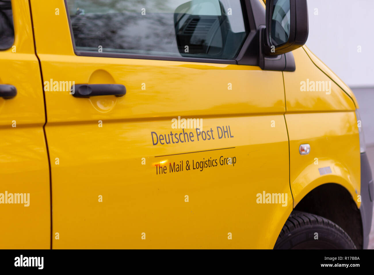 Le logo de deutsche post Banque de photographies et d’images à haute ...