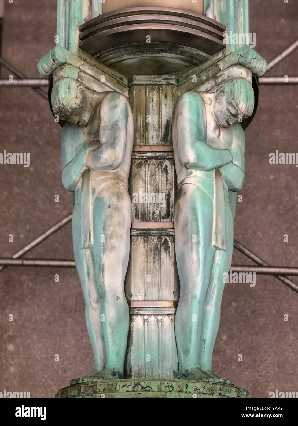 Torchiere Banque de photographies et d’images à haute résolution - Alamy