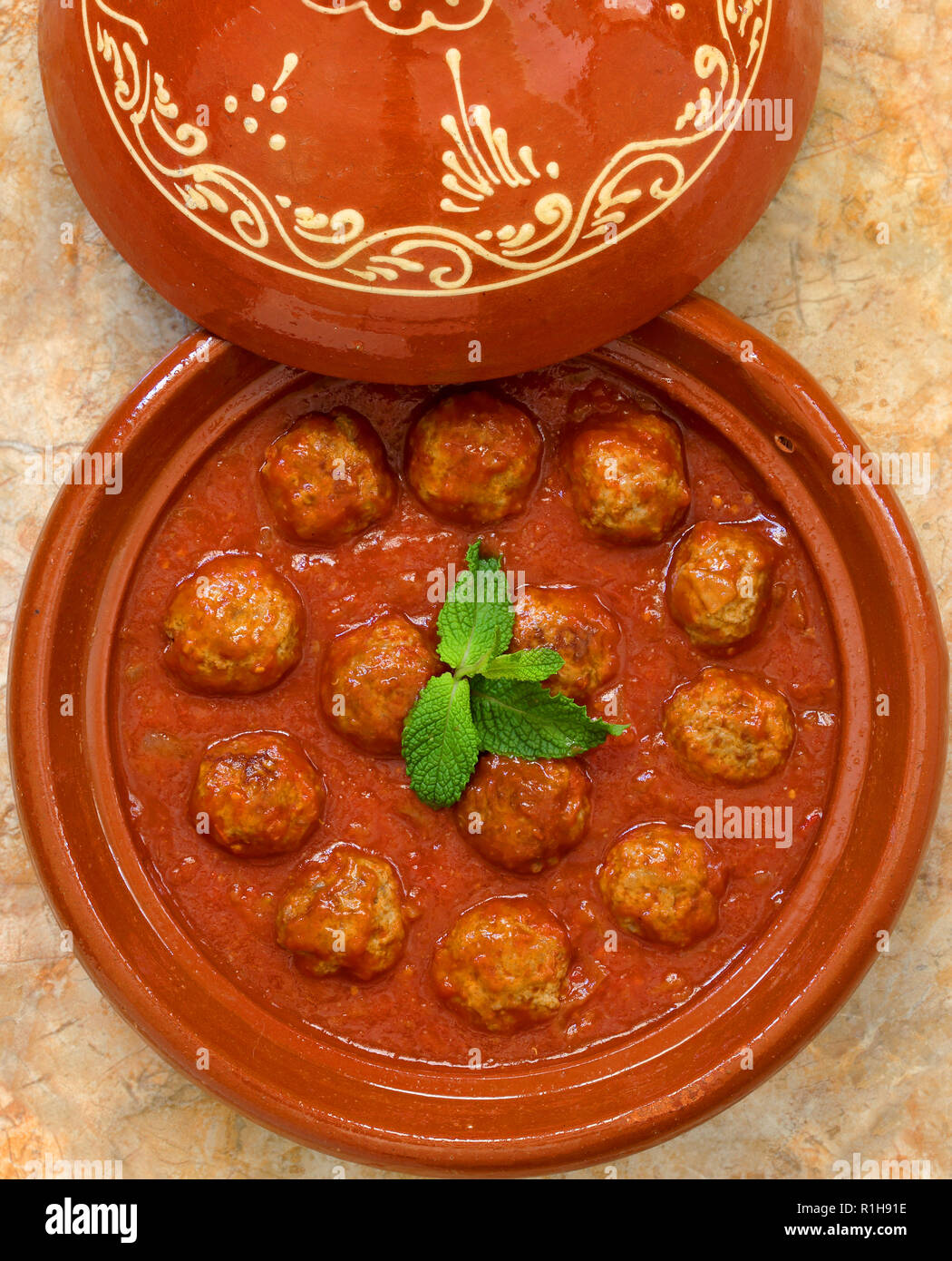 Le Maroc. Kafta - Tajine marocain typique et libanaise plat de ...