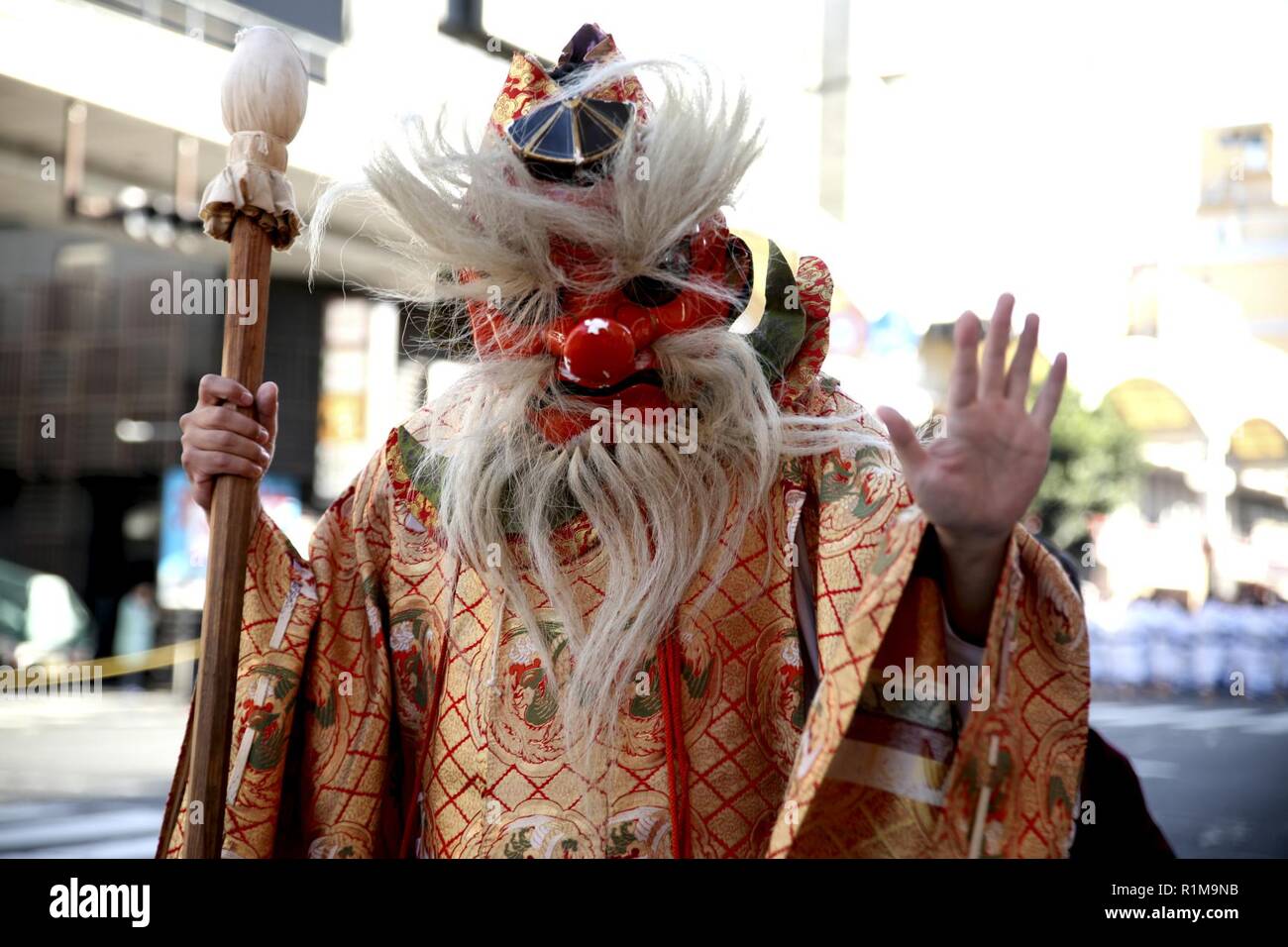 Tengu costume Banque de photographies et d’images à haute résolution ...