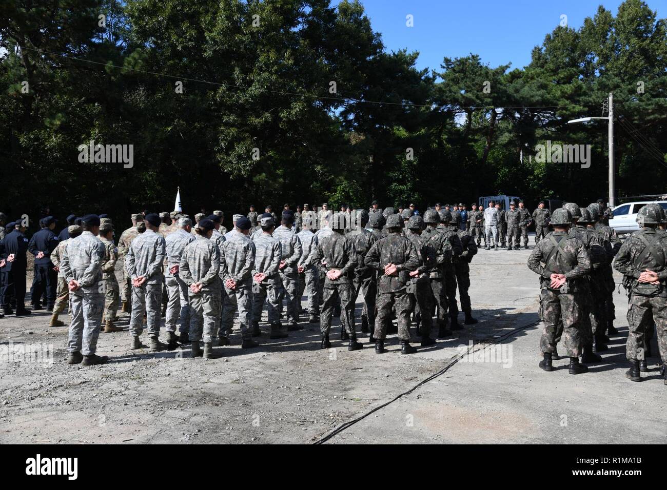 51st military police Banque de photographies et d’images à haute ...