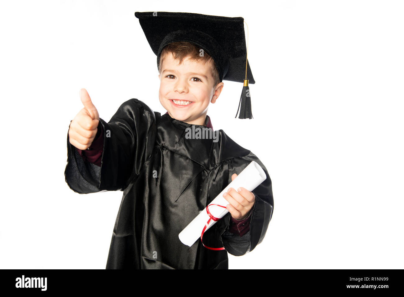 Garçon en classe de maternelle Banque de photographies et d’images à ...