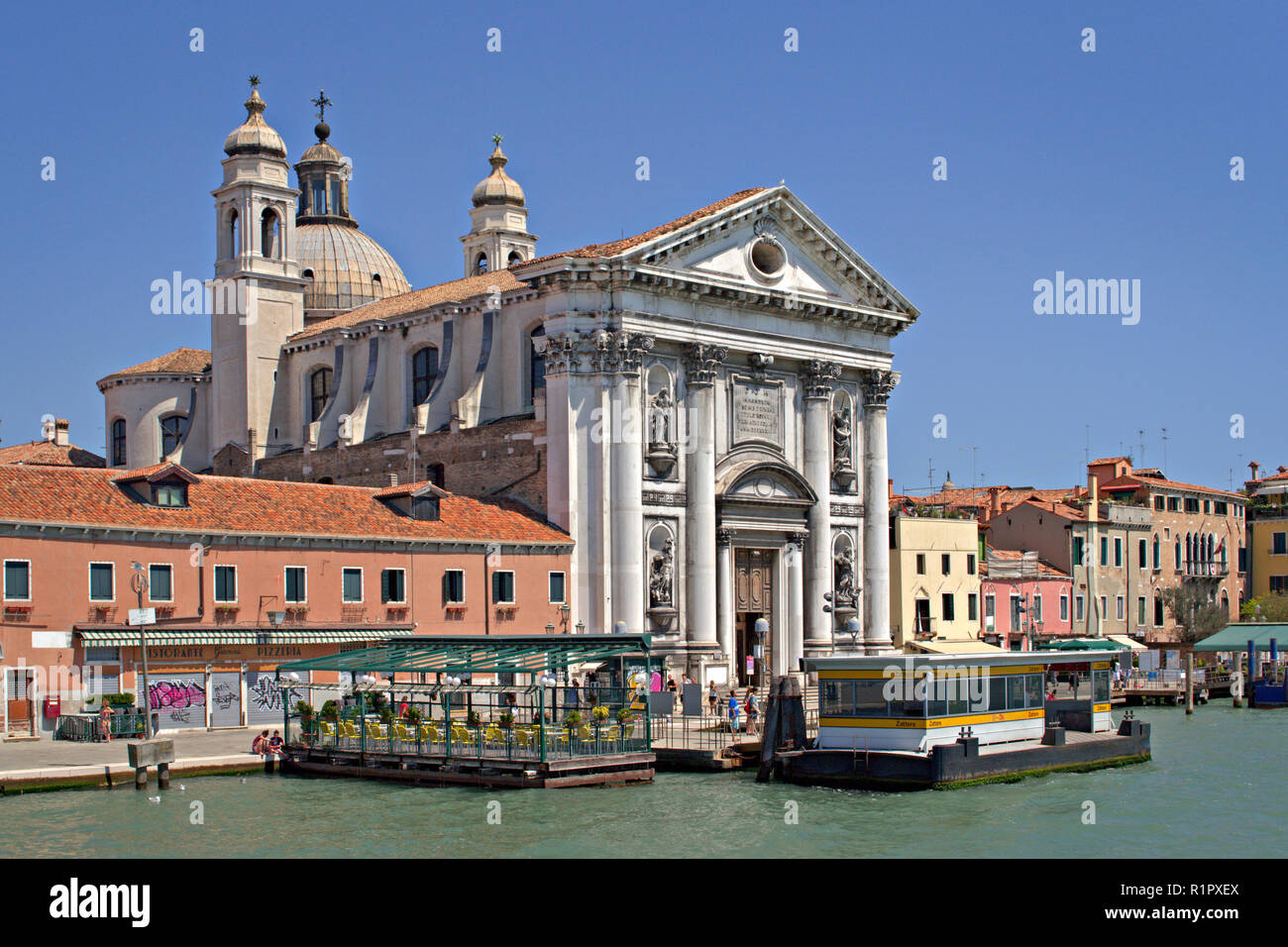Saint mary of the rosary Banque de photographies et d’images à haute résolution - Alamy