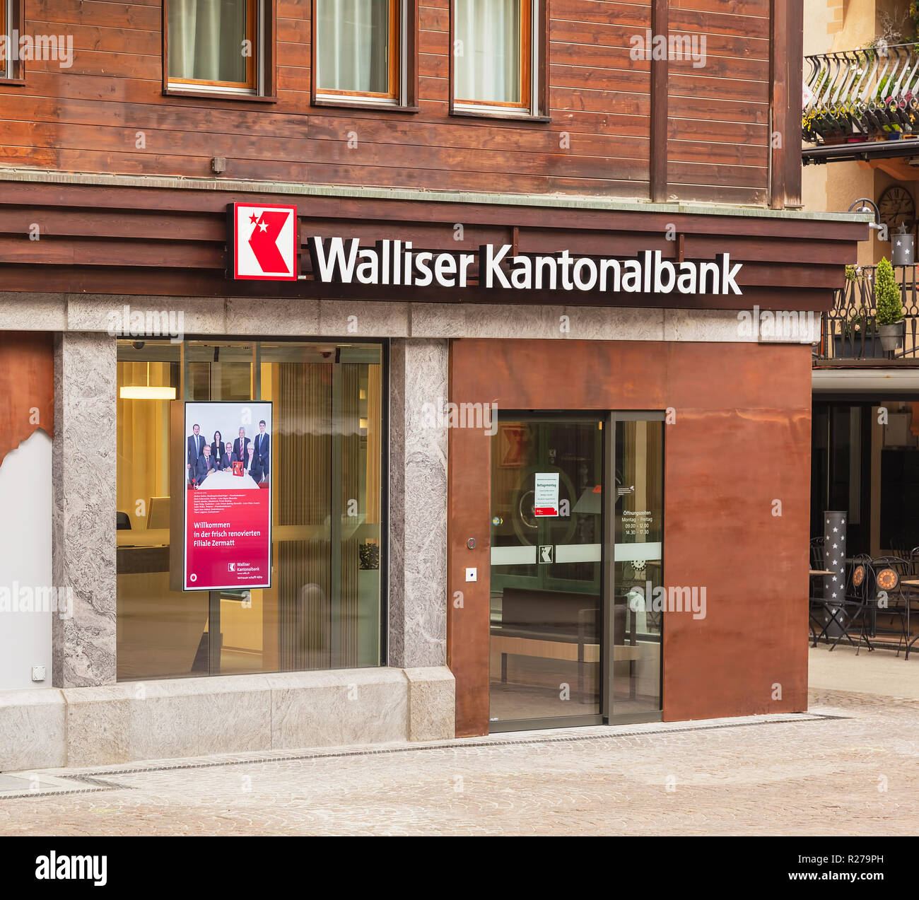 Banque cantonale du valais Banque de photographies et d’images à haute ...