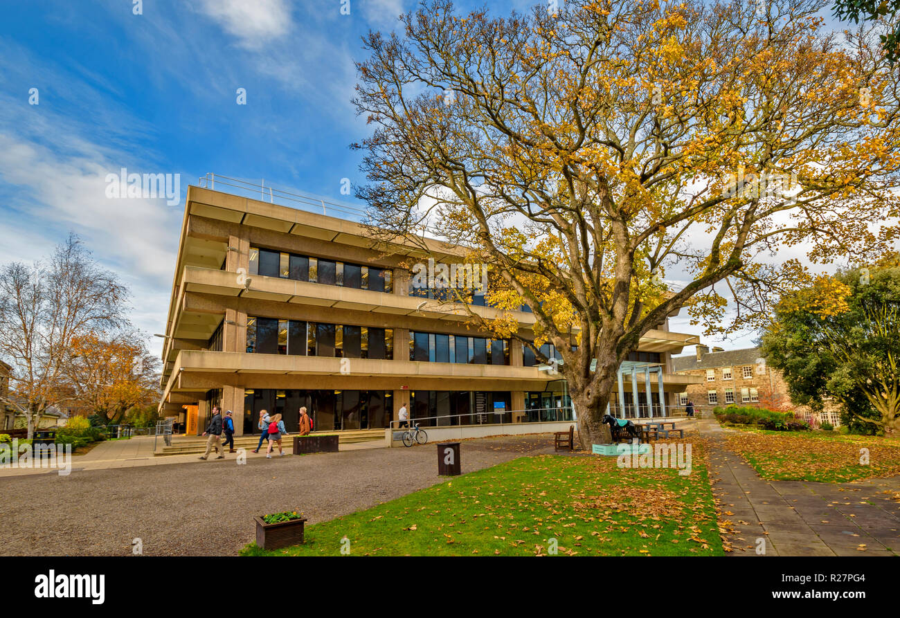 St andrews university library Banque de photographies et d’images à ...