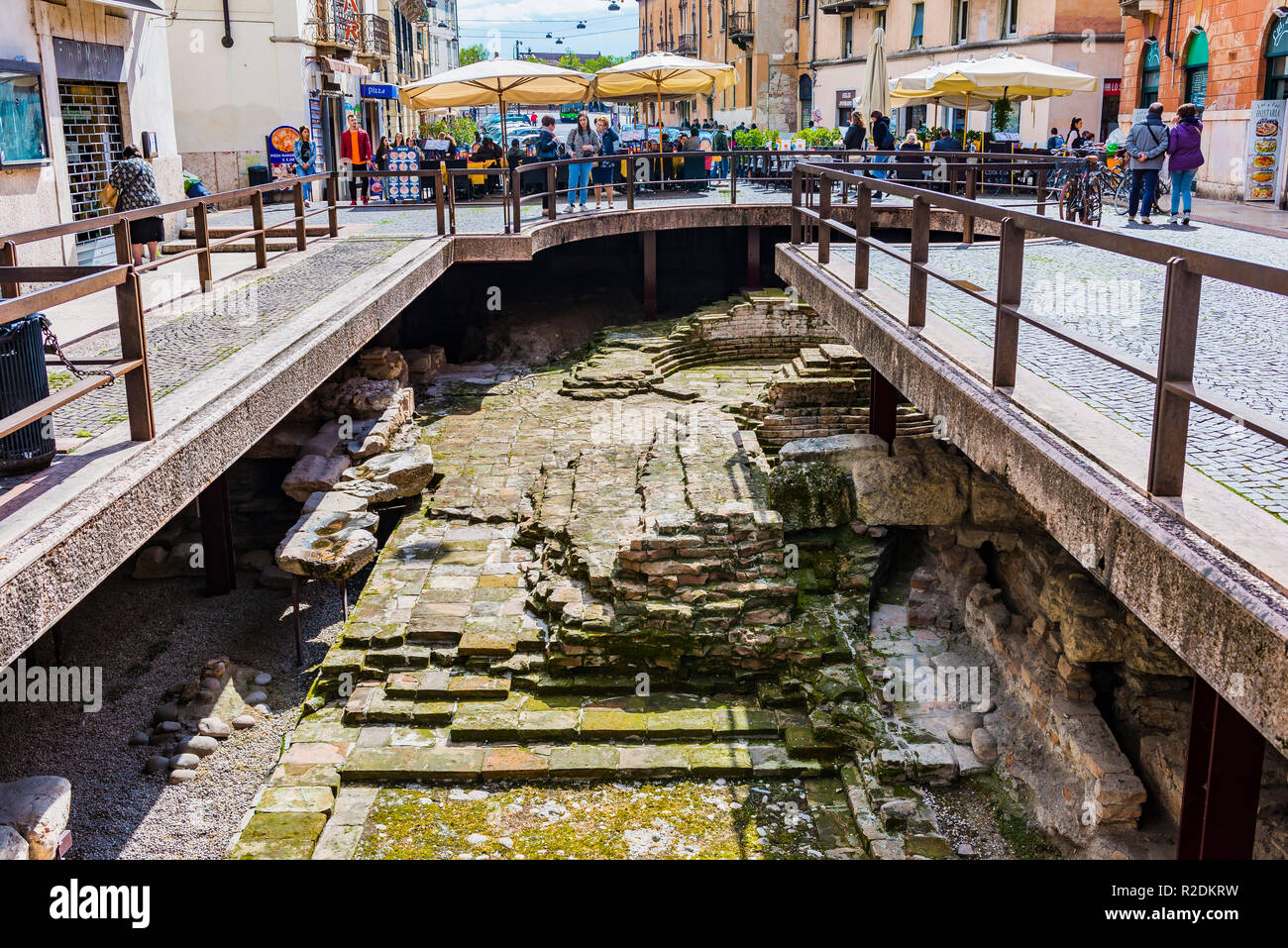 Site archéologique de vérone Banque de photographies et d’images à ...