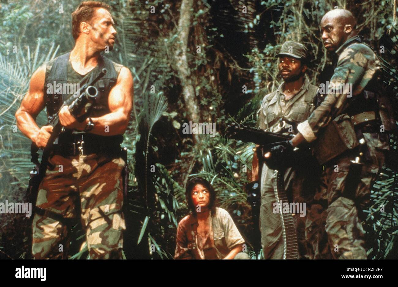 Arnold schwarzenegger commando Banque de photographies et d’images à ...
