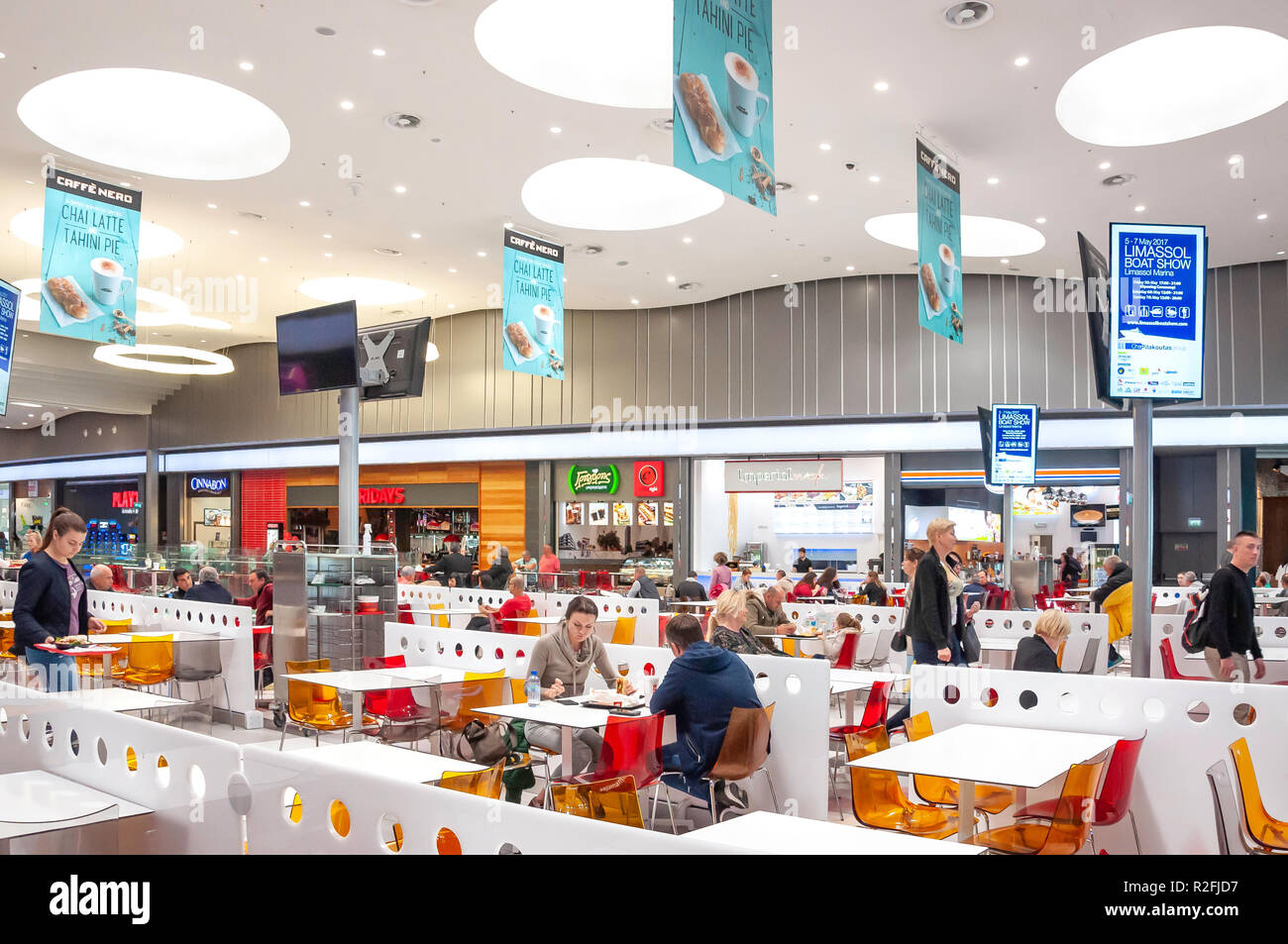 Kings avenue mall paphos Banque de photographies et d’images à haute ...