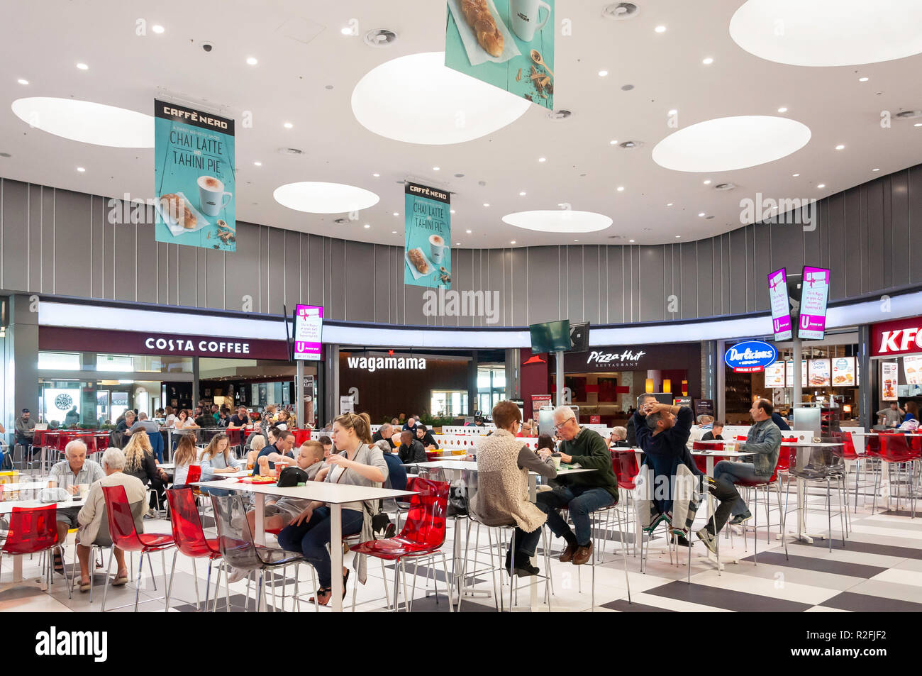 Kings avenue mall paphos Banque de photographies et d’images à haute ...