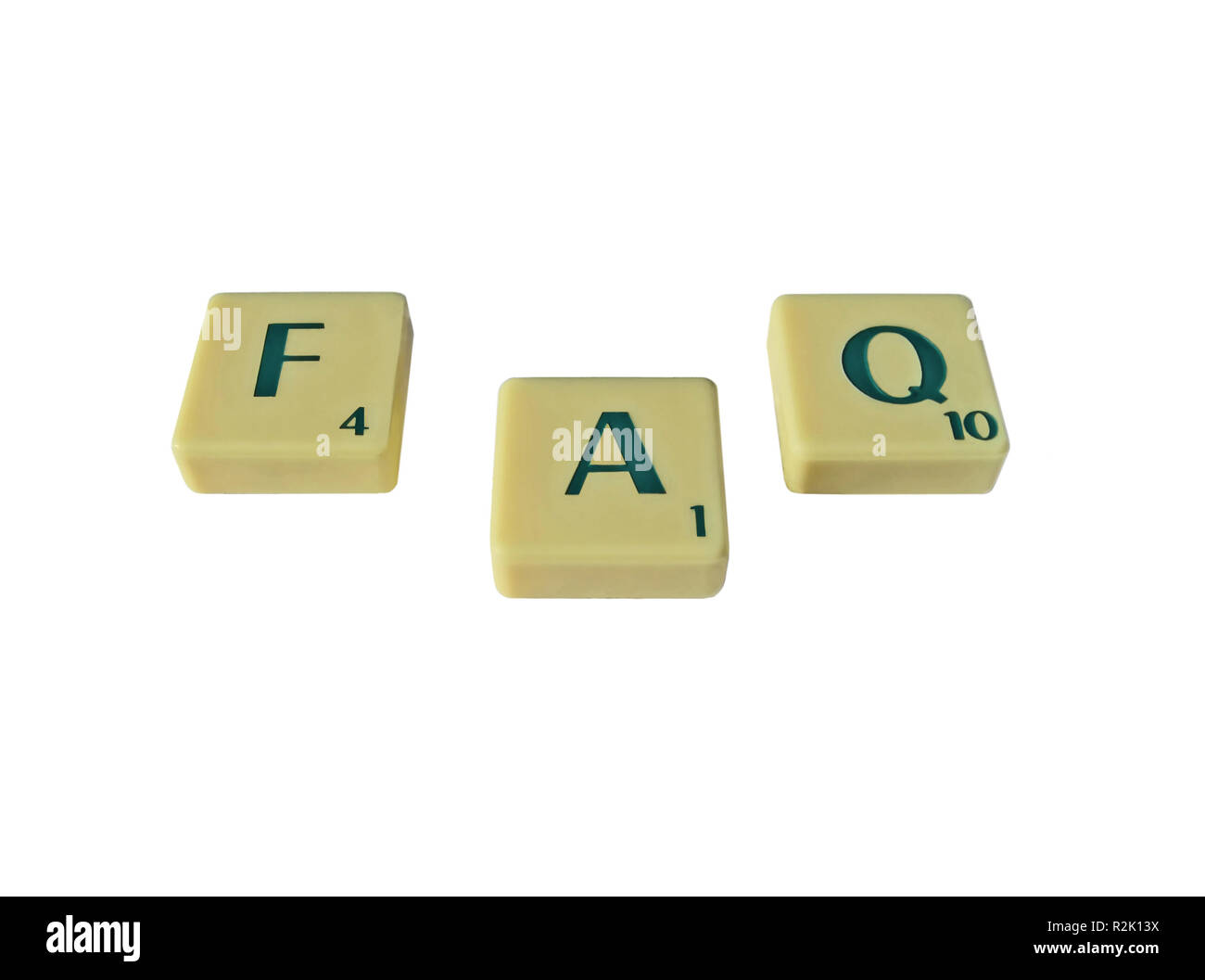 Lettre de scrabble f Banque d'images détourées - Alamy