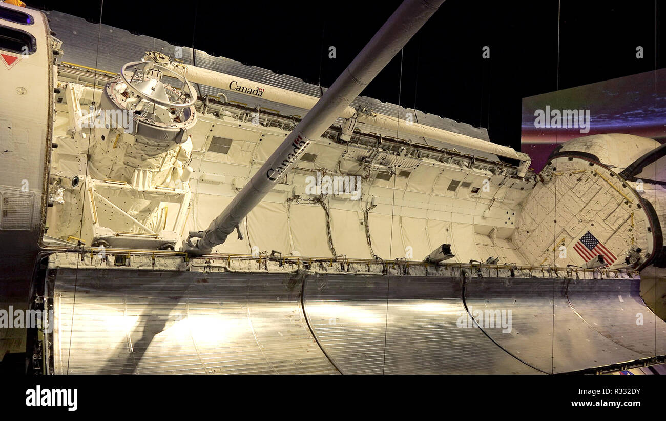 Cap Canaveral, Floride - 14 juin : la soute de la navette spatiale ...