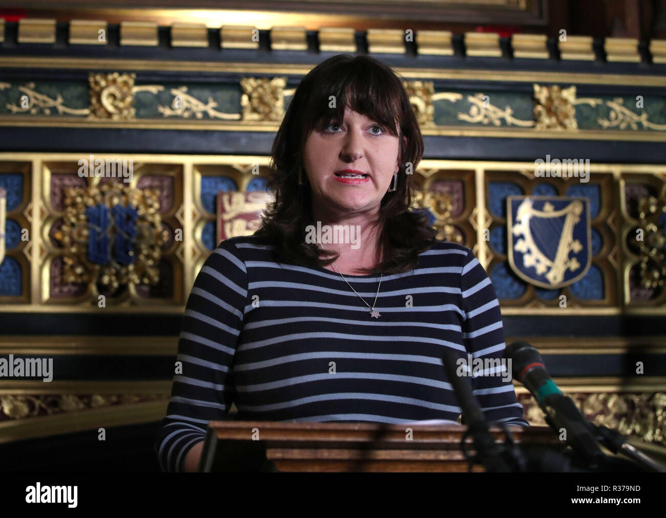 Ruth smeeth mp parlant Banque de photographies et d’images à haute ...