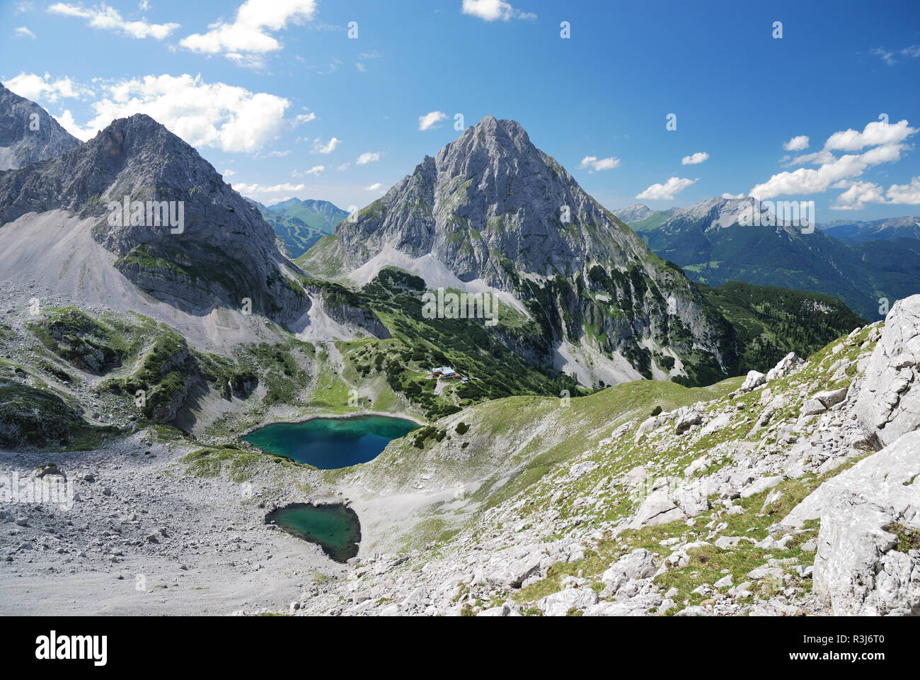Dragon lake Banque de photographies et d’images à haute résolution - Alamy