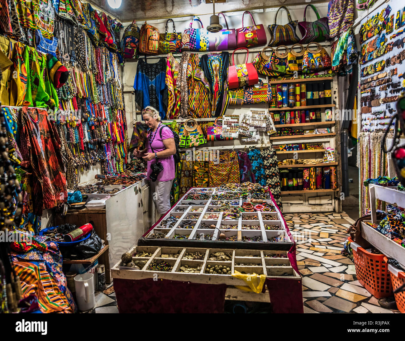Accra shop Banque de photographies et d’images à haute résolution - Alamy