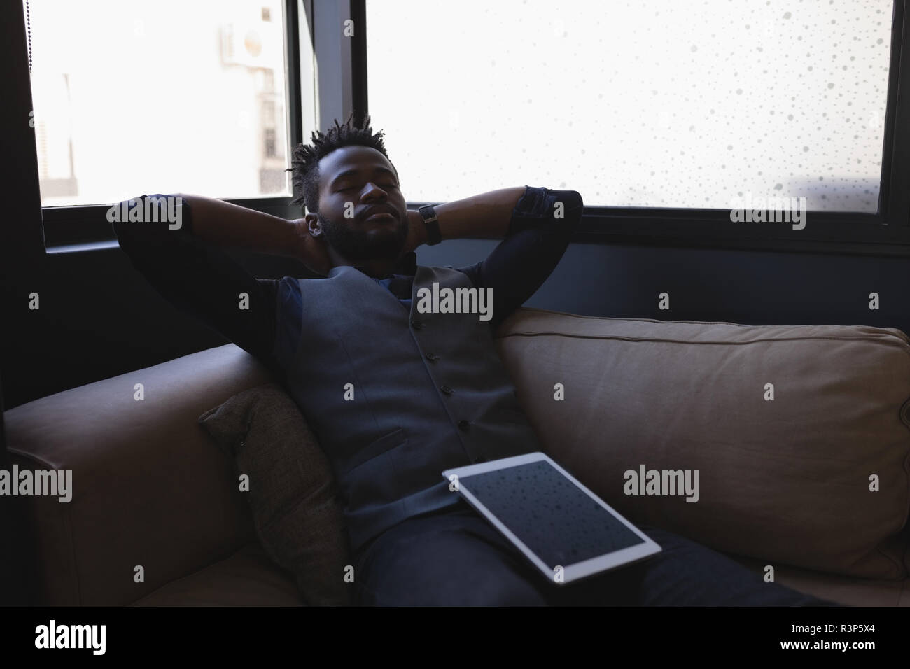 Back office Banque de photographies et d’images à haute résolution - Alamy