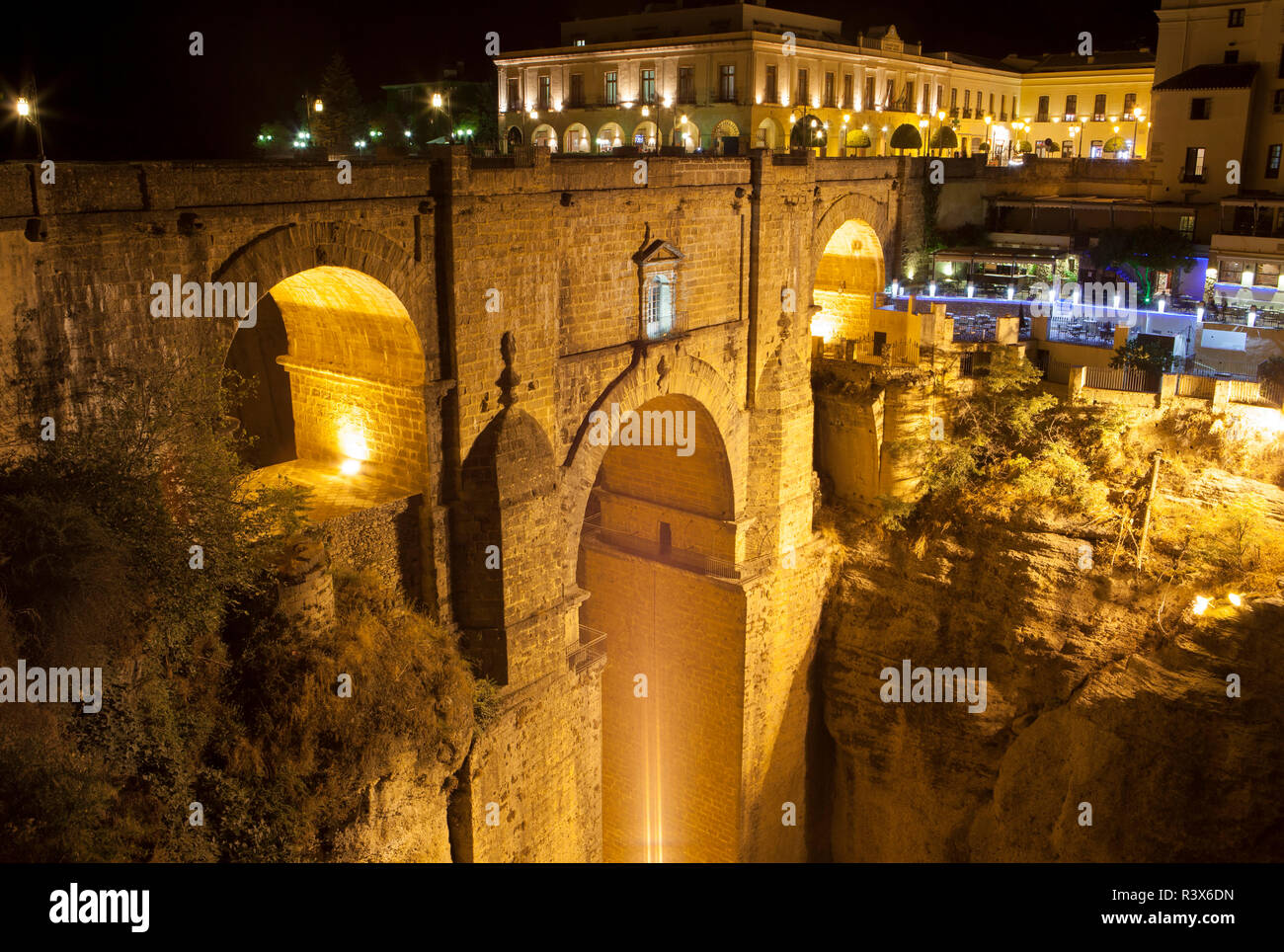 Old bridge 18th century ronda Banque de photographies et d’images à ...