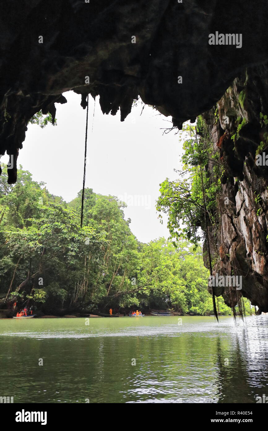 Philippines puerto princesa subterranean river palawan cave Banque de ...