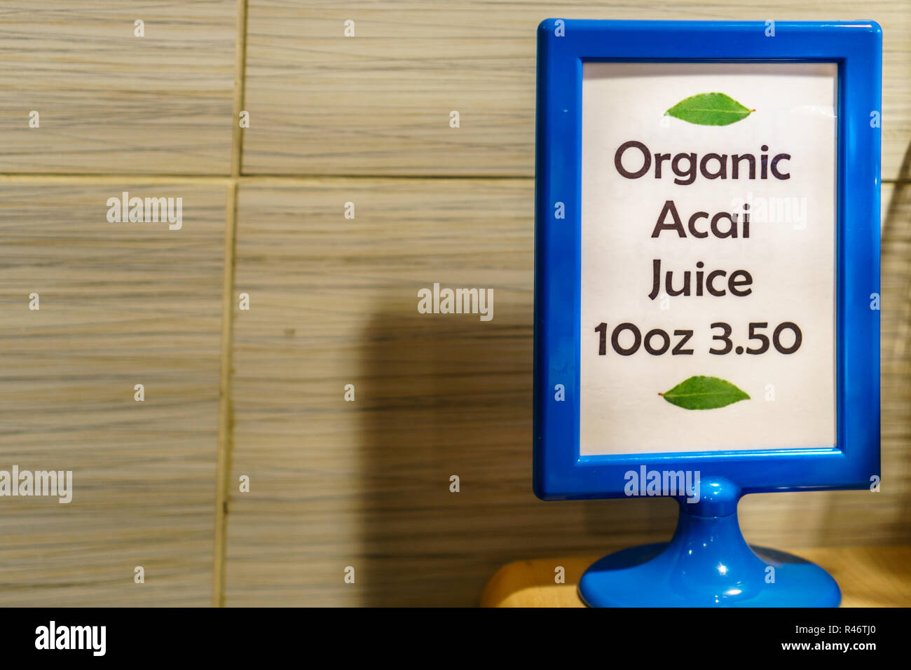 Acai juice Banque de photographies et d’images à haute résolution - Alamy